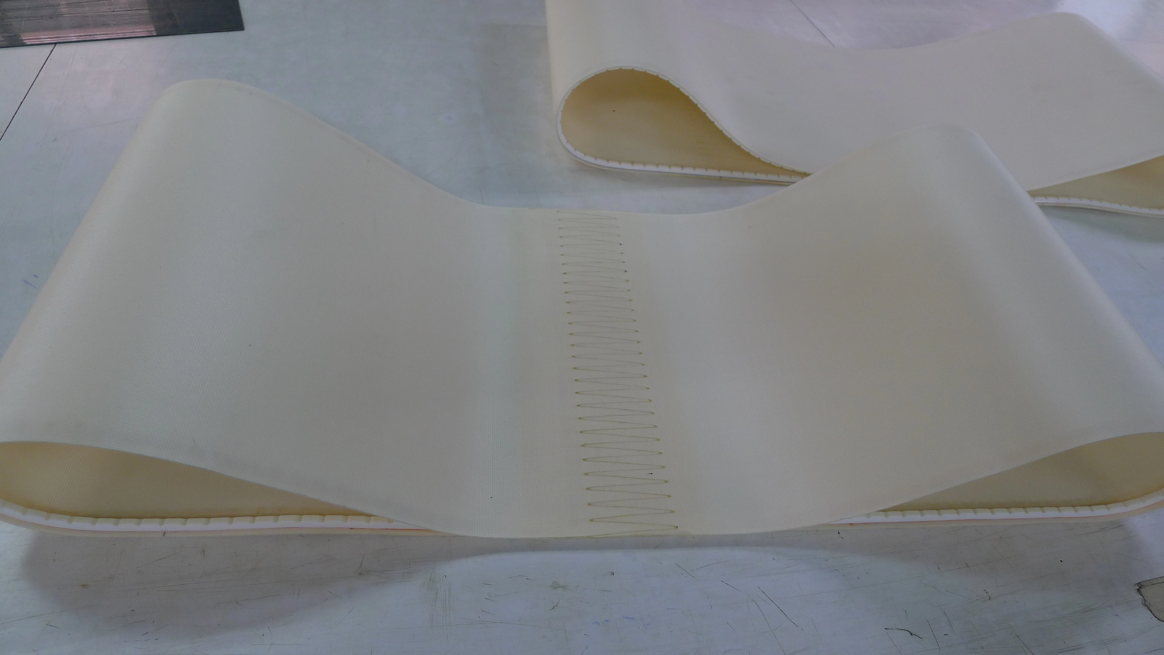 輸送帶PVC/PU/Silicone/Rubber – 通用皮帶值得信賴